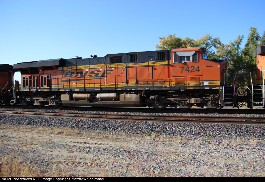 BNSF 7424